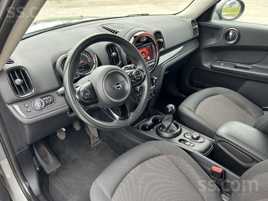 Pelēks MINI Countryman 2019 Rīga, ar dzinēja tilpumu 1.50 L un nobraukumu 99 tūkst. km par 13500 €, foto 13 vietnē AUTOMOTO.COM.LV