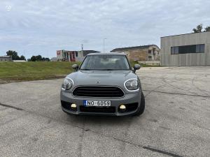 Grey MINI Countryman 2019 in Riga, with an engine capacity of 1.50 L and mileage of 99 thousand km for 13500 €, photo 3 on AUTOMOTO.COM.LV
