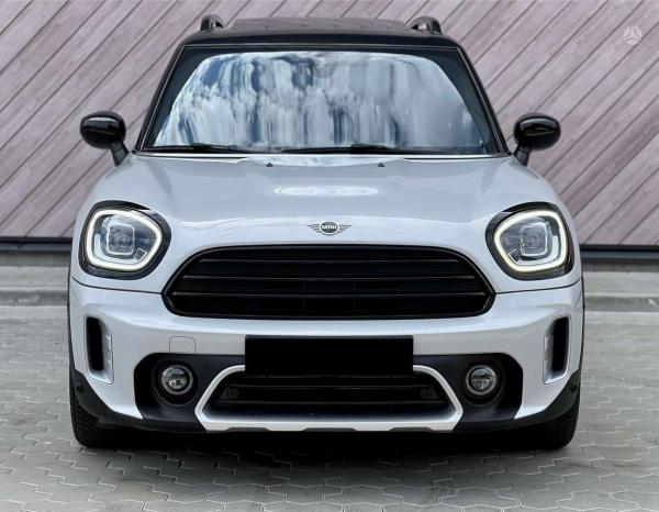 Grey MINI Countryman 2020 in Panevezys, with an engine capacity of 2.00 L and mileage of 110 thousand km for 17999 €, photo 7 on AUTOMOTO.COM.LV