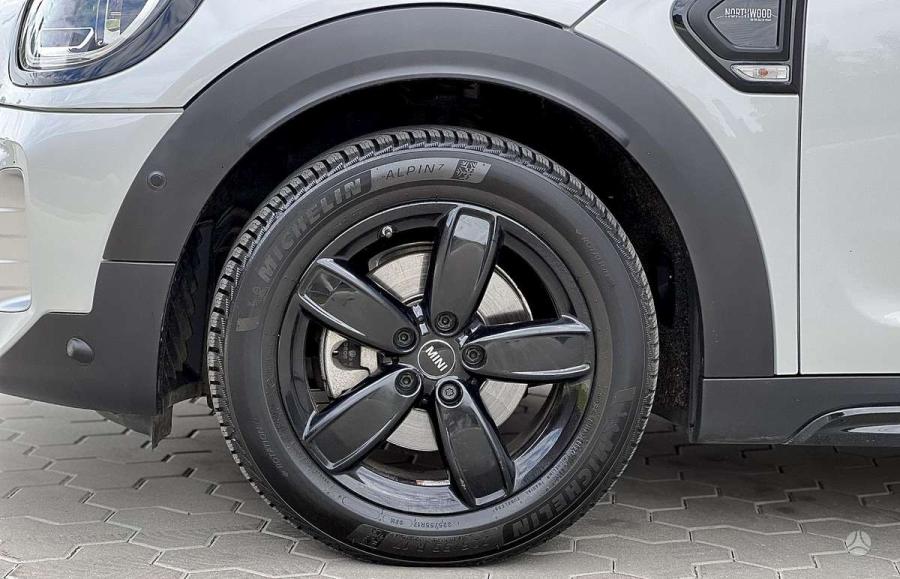 Grey MINI Countryman 2020 in Panevezys, with an engine capacity of 2.00 L and mileage of 110 thousand km for 17999 €, photo 10 on AUTOMOTO.COM.LV