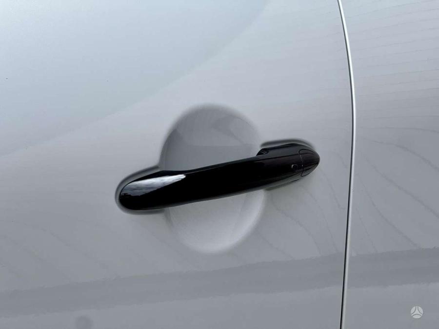Grey MINI Countryman 2020 in Panevezys, with an engine capacity of 2.00 L and mileage of 110 thousand km for 17999 €, photo 13 on AUTOMOTO.COM.LV