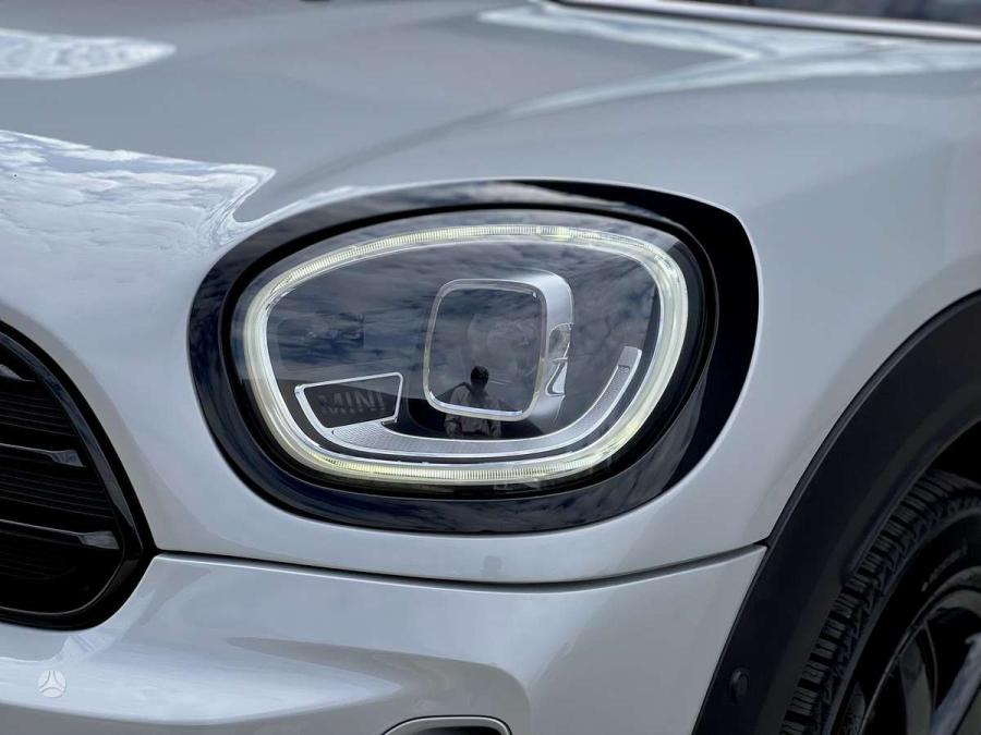 Grey MINI Countryman 2020 in Panevezys, with an engine capacity of 2.00 L and mileage of 110 thousand km for 17999 €, photo 16 on AUTOMOTO.COM.LV