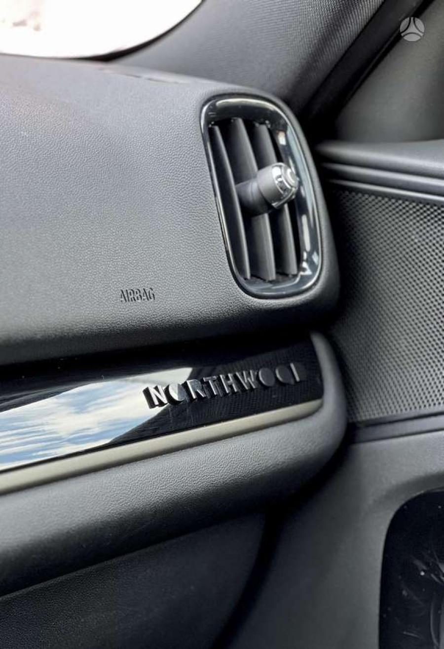 Grey MINI Countryman 2020 in Panevezys, with an engine capacity of 2.00 L and mileage of 110 thousand km for 17999 €, photo 34 on AUTOMOTO.COM.LV