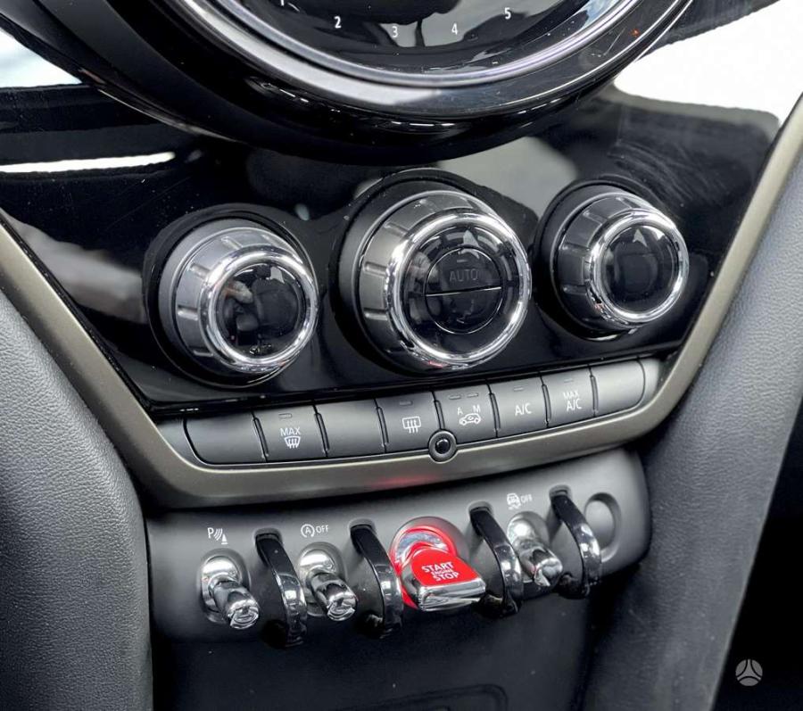 Grey MINI Countryman 2020 in Panevezys, with an engine capacity of 2.00 L and mileage of 110 thousand km for 17999 €, photo 36 on AUTOMOTO.COM.LV