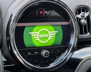 Grey MINI Countryman 2020 in Panevezys, with an engine capacity of 2.00 L and mileage of 110 thousand km for 17999 €, photo 40 on AUTOMOTO.COM.LV