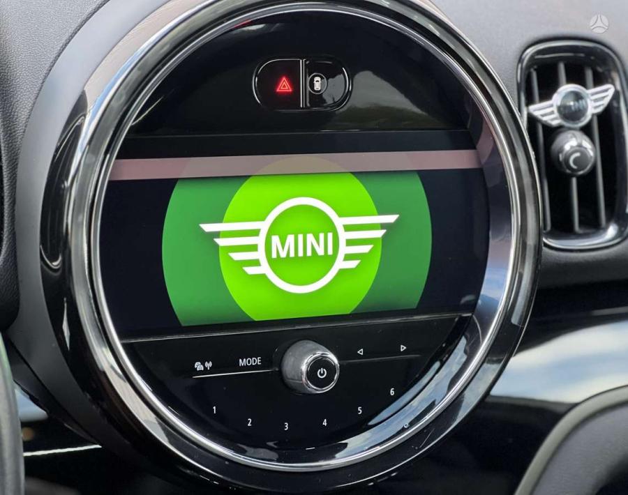 Grey MINI Countryman 2020 in Panevezys, with an engine capacity of 2.00 L and mileage of 110 thousand km for 17999 €, photo 40 on AUTOMOTO.COM.LV