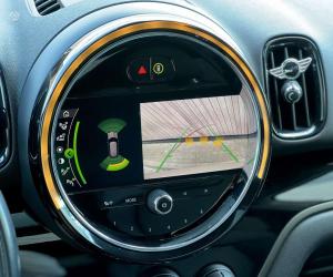 Grey MINI Countryman 2020 in Panevezys, with an engine capacity of 2.00 L and mileage of 110 thousand km for 17999 €, photo 44 on AUTOMOTO.COM.LV