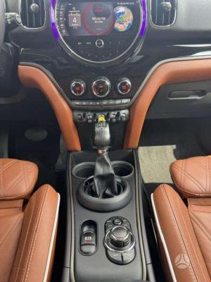 Grey MINI Countryman 2021 in Vilnius, with an engine capacity of 1.50 L and mileage of 55 thousand km for 26500 €, photo 9 on AUTOMOTO.COM.LV