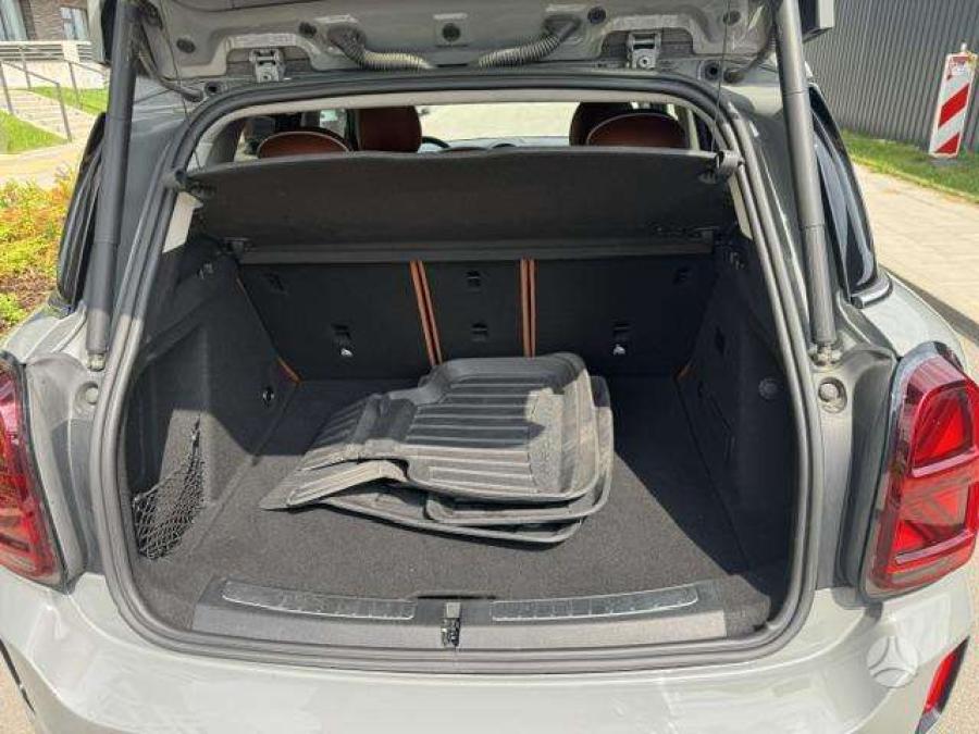 Grey MINI Countryman 2021 in Vilnius, with an engine capacity of 1.50 L and mileage of 55 thousand km for 26500 €, photo 13 on AUTOMOTO.COM.LV