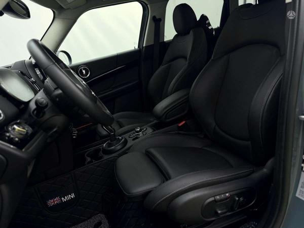 Grey MINI Countryman 2023 in Vilnius, with an engine capacity of 1.50 L and mileage of 49 thousand km for 26890 €, photo 10 on AUTOMOTO.COM.LV
