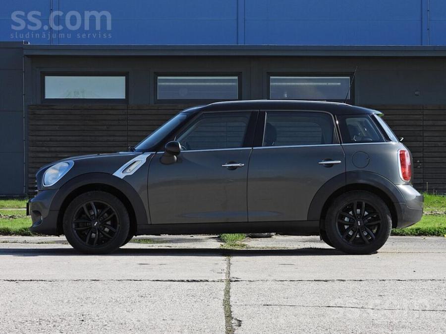 Grey MINI Countryman 2014 in Riga, with an engine capacity of 1.60 L and mileage of 291 thousand km for 6990 €, photo 5 on AUTOMOTO.COM.LV