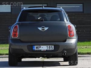 Grey MINI Countryman 2014 in Riga, with an engine capacity of 1.60 L and mileage of 291 thousand km for 6990 €, photo 7 on AUTOMOTO.COM.LV