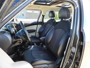 Grey MINI Countryman 2014 in Riga, with an engine capacity of 1.60 L and mileage of 291 thousand km for 6990 €, photo 10 on AUTOMOTO.COM.LV