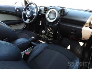 Grey MINI Countryman 2014 in Riga, with an engine capacity of 1.60 L and mileage of 291 thousand km for 6990 €, photo 14 on AUTOMOTO.COM.LV