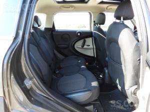 Grey MINI Countryman 2014 in Riga, with an engine capacity of 1.60 L and mileage of 291 thousand km for 6990 €, photo 17 on AUTOMOTO.COM.LV