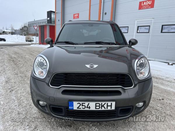 Pelēks MINI Countryman 2010 Tallina, ar dzinēja tilpumu 1.60 L un nobraukumu 194 tūkst. km par 7900 €, foto 2 vietnē AUTOMOTO.COM.LV