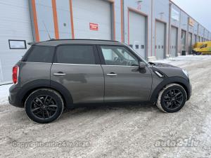 Grey MINI Countryman 2010 in Tallinn, with an engine capacity of 1.60 L and mileage of 194 thousand km for 7900 €, photo 4 on AUTOMOTO.COM.LV