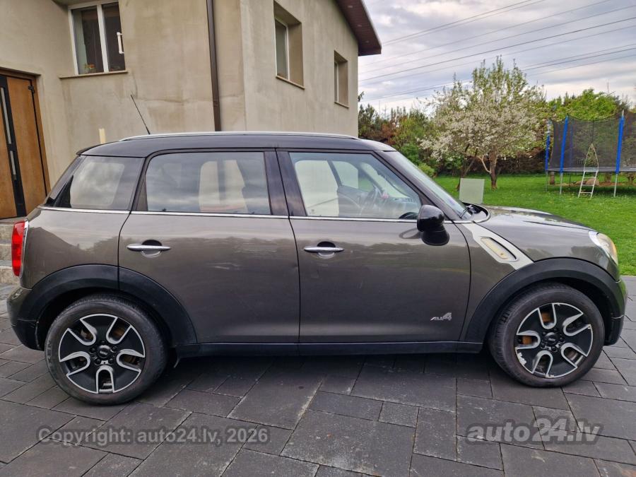 Grey MINI Countryman 2010 in Tallinn, with an engine capacity of 1.60 L and mileage of 238 thousand km for 5800 €, photo 4 on AUTOMOTO.COM.LV