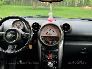 Grey MINI Countryman 2010 in Tallinn, with an engine capacity of 1.60 L and mileage of 238 thousand km for 5800 €, photo 11 on AUTOMOTO.COM.LV