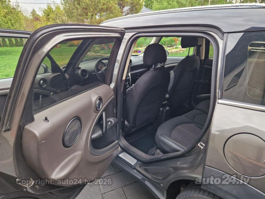 Grey MINI Countryman 2010 in Tallinn, with an engine capacity of 1.60 L and mileage of 238 thousand km for 5800 €, photo 13 on AUTOMOTO.COM.LV