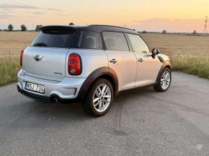 Pelēks MINI Countryman 2011 Kauņa, ar dzinēja tilpumu 1.60 L un nobraukumu 148 tūkst. km par 5500 €, foto  vietnē AUTOMOTO.COM.LV