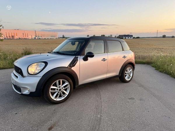 Grey MINI Countryman 2011 in Kaunas, with an engine capacity of 1.60 L and mileage of 148 thousand km for 5500 €, photo 3 on AUTOMOTO.COM.LV