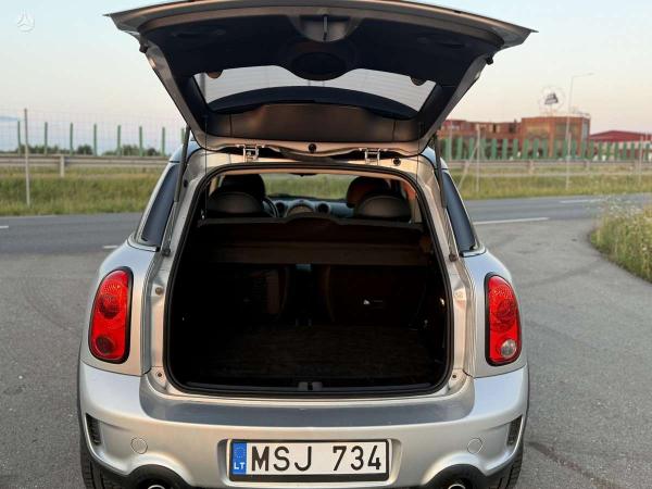 Grey MINI Countryman 2011 in Kaunas, with an engine capacity of 1.60 L and mileage of 148 thousand km for 5500 €, photo 6 on AUTOMOTO.COM.LV
