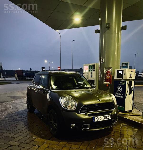 Pelēks MINI Countryman 2013 Rīga, ar dzinēja tilpumu 2.00 L un nobraukumu 222 tūkst. km par 8200 €, foto 6 vietnē AUTOMOTO.COM.LV