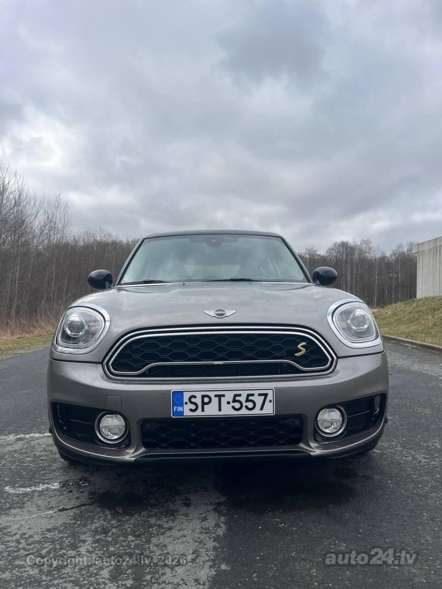 Grey MINI Countryman 2017 in Tallinn, with an engine capacity of 1.50 L and mileage of 170 thousand km for 16500 €, photo 4 on AUTOMOTO.COM.LV