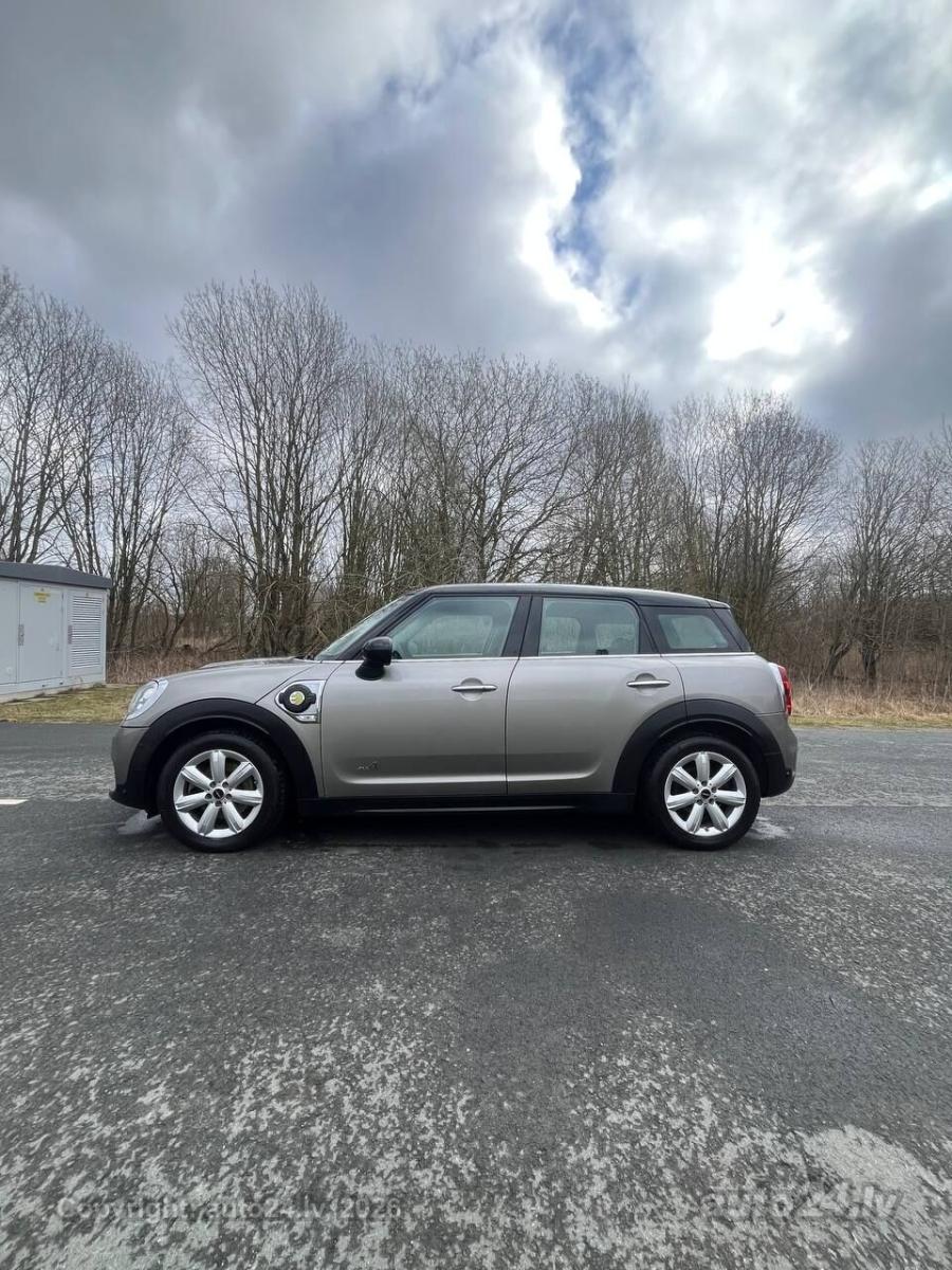 Grey MINI Countryman 2017 in Tallinn, with an engine capacity of 1.50 L and mileage of 170 thousand km for 16500 €, photo 5 on AUTOMOTO.COM.LV