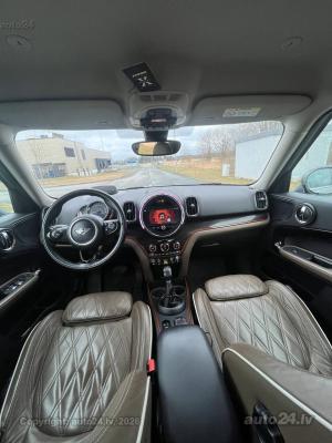 Grey MINI Countryman 2017 in Tallinn, with an engine capacity of 1.50 L and mileage of 170 thousand km for 16500 €, photo 15 on AUTOMOTO.COM.LV