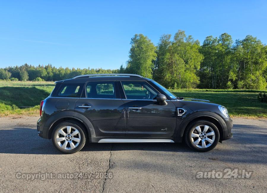 Pelēks MINI Countryman 2019 Tallina, ar dzinēja tilpumu 2.00 L un nobraukumu 102 tūkst. km par 16490 €, foto 1 vietnē AUTOMOTO.COM.LV