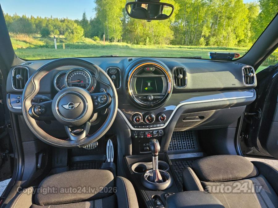 Pelēks MINI Countryman 2019 Tallina, ar dzinēja tilpumu 2.00 L un nobraukumu 102 tūkst. km par 16490 €, foto 6 vietnē AUTOMOTO.COM.LV