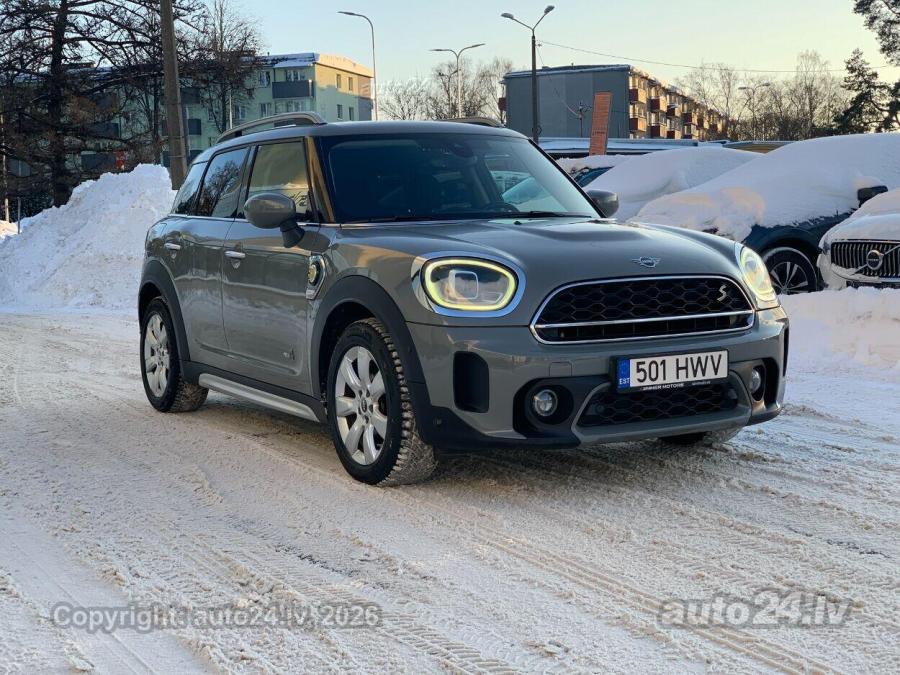 Grey MINI Countryman 2020 in Tallinn, with an engine capacity of 1.50 L and mileage of 165 thousand km for 19500 €, photo 2 on AUTOMOTO.COM.LV