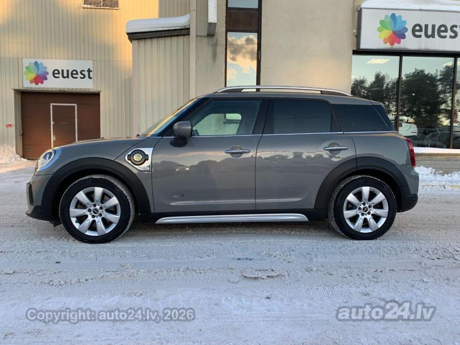 Grey MINI Countryman 2020 in Tallinn, with an engine capacity of 1.50 L and mileage of 165 thousand km for 19500 €, photo 6 on AUTOMOTO.COM.LV