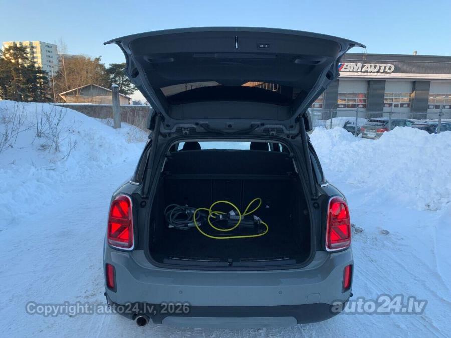Grey MINI Countryman 2020 in Tallinn, with an engine capacity of 1.50 L and mileage of 165 thousand km for 19500 €, photo 9 on AUTOMOTO.COM.LV