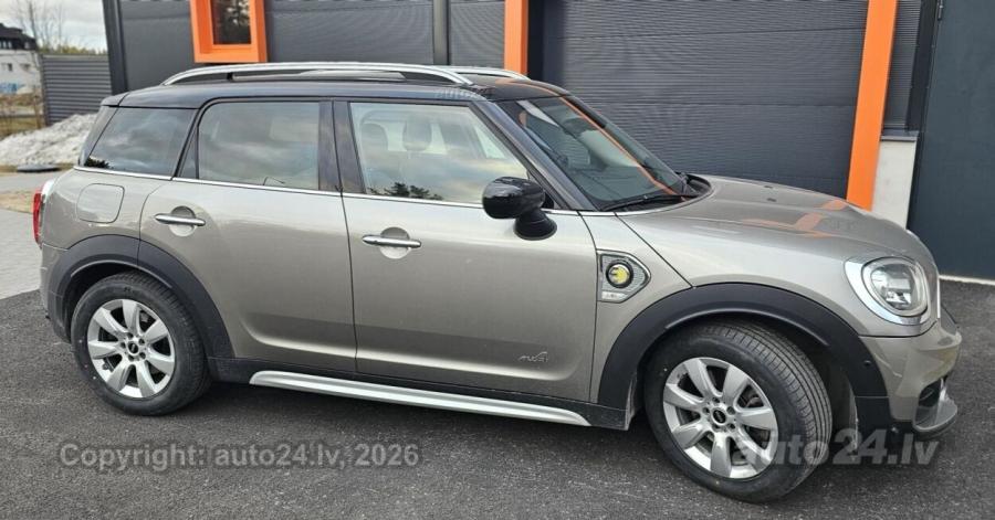 Grey MINI Countryman 2020 in Tallinn, with an engine capacity of 1.50 L and mileage of 63 thousand km for 23380 €, photo 4 on AUTOMOTO.COM.LV