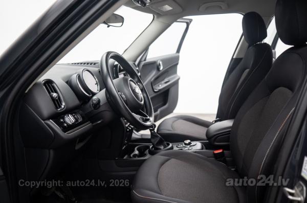 MINI Countryman 2019 in Tallinn, with an engine capacity of 1.50 L and mileage of 201 thousand km for 10999 €, photo 8 on AUTOMOTO.COM.LV