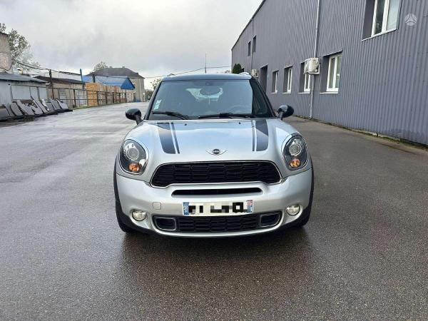 MINI Countryman 2013 in Taurage, with an engine capacity of 2.00 L and mileage of 239 thousand km for 4900 €, photo 2 on AUTOMOTO.COM.LV