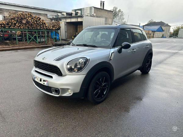 MINI Countryman 2013 in Taurage, with an engine capacity of 2.00 L and mileage of 239 thousand km for 4900 €, photo 3 on AUTOMOTO.COM.LV