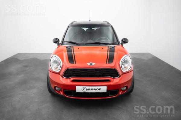 Red MINI Countryman 2011 in Tallinn, with an engine capacity of 1.60 L and mileage of 164 thousand km for 8699 €, photo 4 on AUTOMOTO.COM.LV