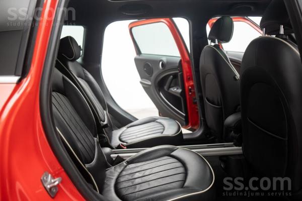 Red MINI Countryman 2011 in Tallinn, with an engine capacity of 1.60 L and mileage of 164 thousand km for 8699 €, photo 10 on AUTOMOTO.COM.LV