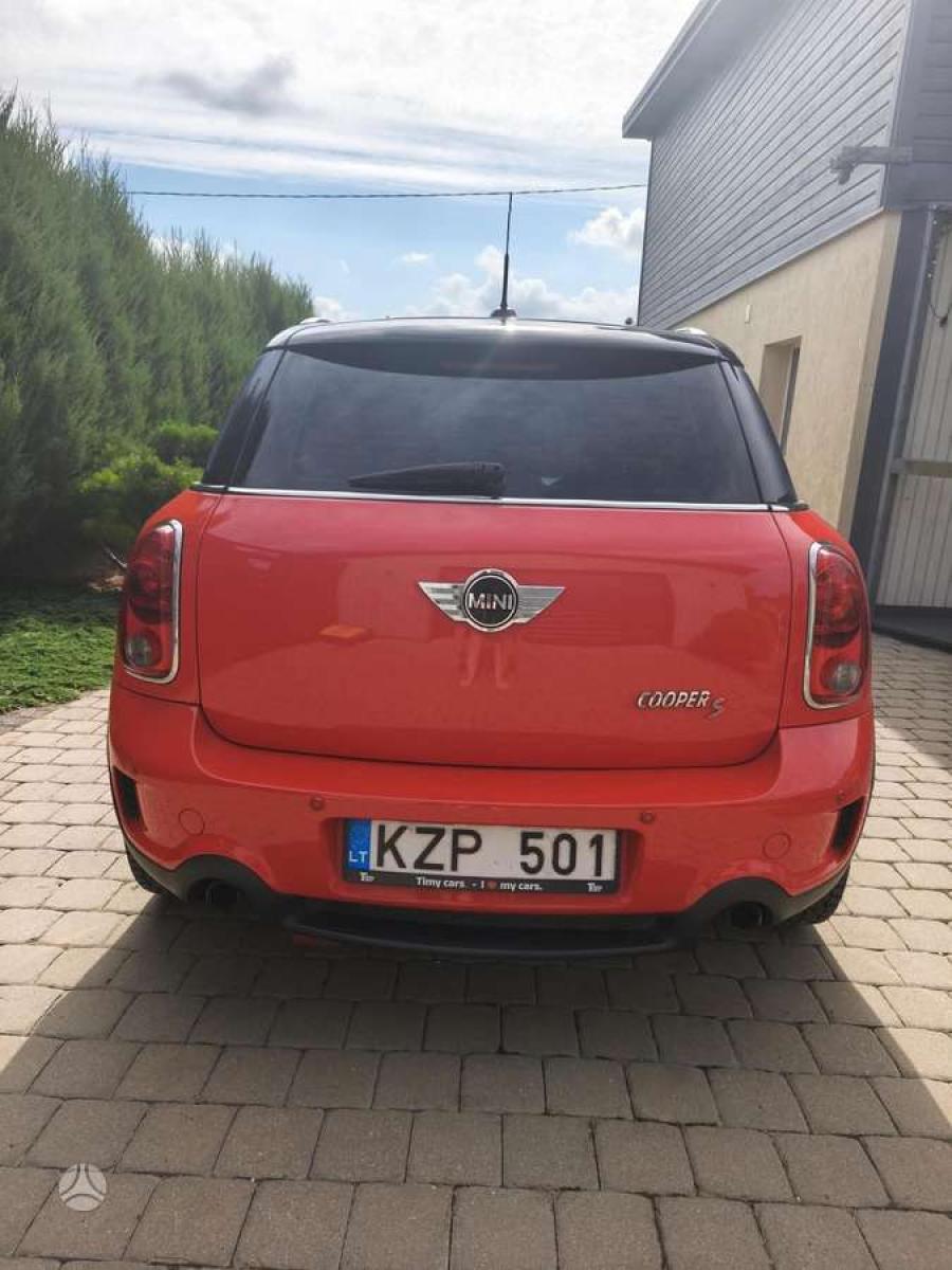 Red MINI Countryman 2012 in Kaunas, with an engine capacity of 1.60 L and mileage of 225 thousand km for 6300 €, photo 5 on AUTOMOTO.COM.LV