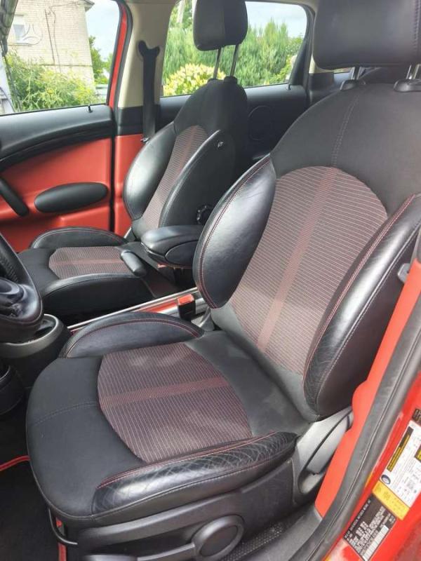 Red MINI Countryman 2012 in Kaunas, with an engine capacity of 1.60 L and mileage of 225 thousand km for 6300 €, photo 6 on AUTOMOTO.COM.LV