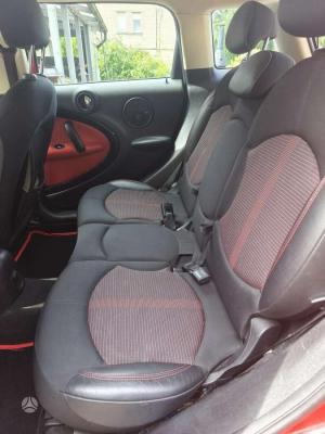 Red MINI Countryman 2012 in Kaunas, with an engine capacity of 1.60 L and mileage of 225 thousand km for 6300 €, photo 8 on AUTOMOTO.COM.LV