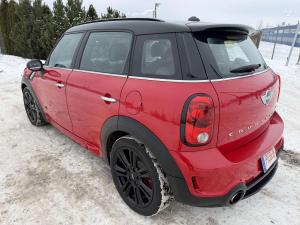 Red MINI Countryman 2015 in Kaunas, with an engine capacity of 1.60 L and mileage of 112 thousand km for 7999 €, photo 4 on AUTOMOTO.COM.LV