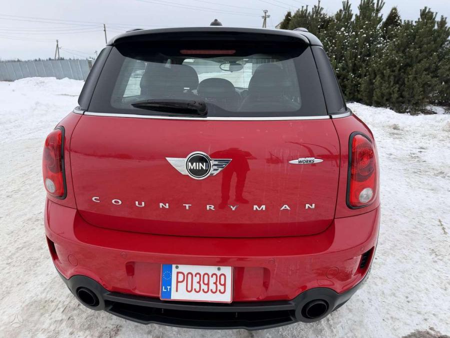 Red MINI Countryman 2015 in Kaunas, with an engine capacity of 1.60 L and mileage of 112 thousand km for 7999 €, photo 6 on AUTOMOTO.COM.LV