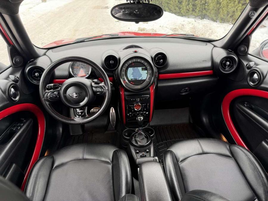 Red MINI Countryman 2015 in Kaunas, with an engine capacity of 1.60 L and mileage of 112 thousand km for 7999 €, photo 14 on AUTOMOTO.COM.LV