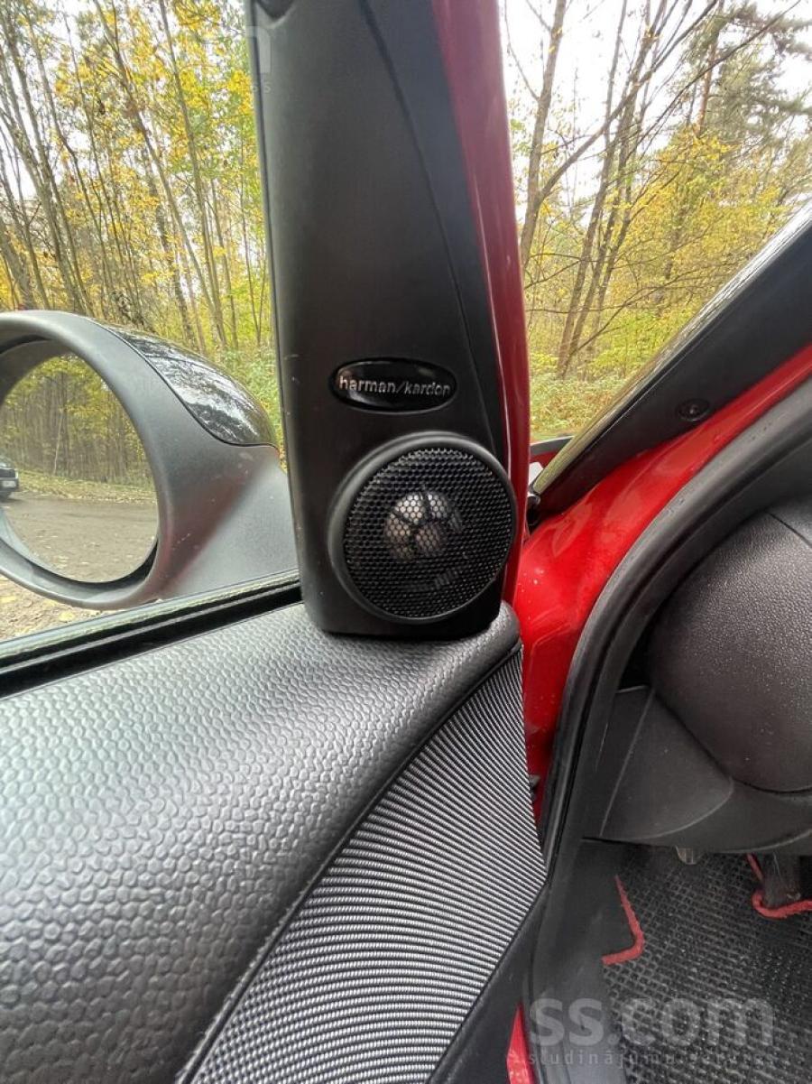 Red MINI Countryman 2016 in Riga, with an engine capacity of 2.00 L and mileage of 135 thousand km for 10500 €, photo 12 on AUTOMOTO.COM.LV