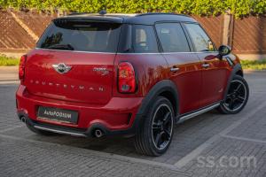 Red MINI Countryman 2016 in Riga, with an engine capacity of 2.00 L and mileage of 266 thousand km for 9650 €, photo 9 on AUTOMOTO.COM.LV